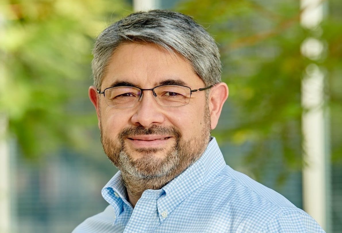 Reutilicemos nuestros dispositivos en el Día de la Tierra, por Francisco Silva de Kingston