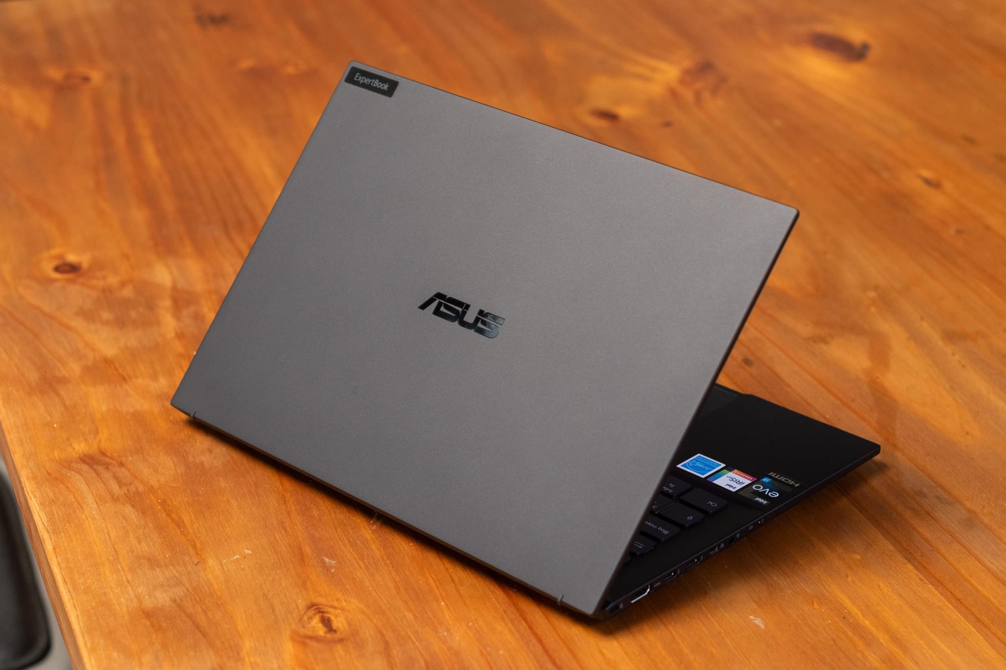 ASUS obtiene 41 premios Red Dot 2025 por excelencia en diseño e ...