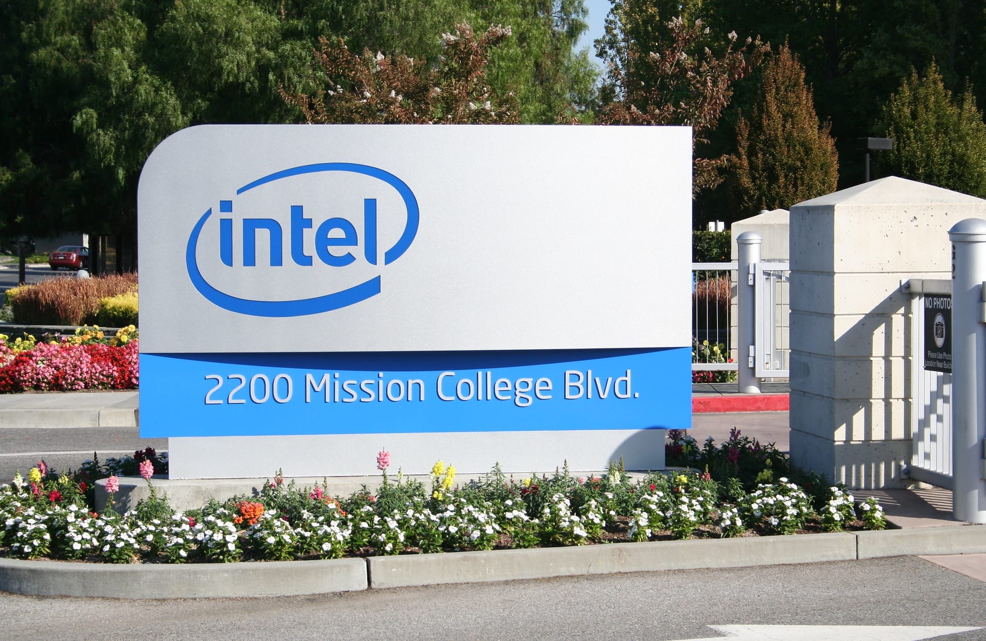 Intel recorta empleos y reestructura operaciones para impulsar la ...