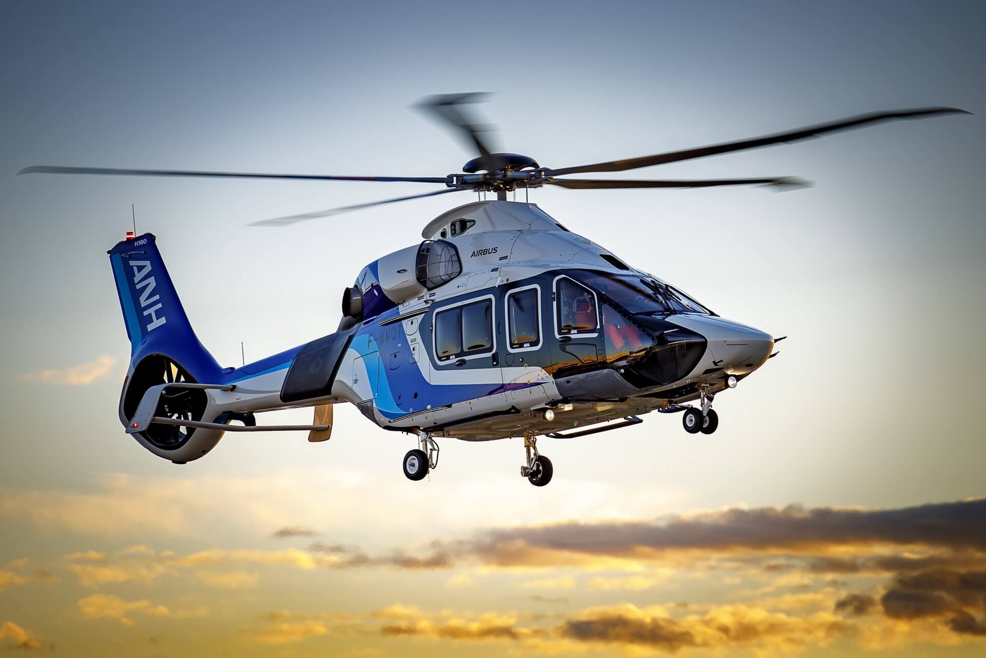 Airbus entrega el primer H160 del Cono Sur a Helipatagonia en FIDAE 2026